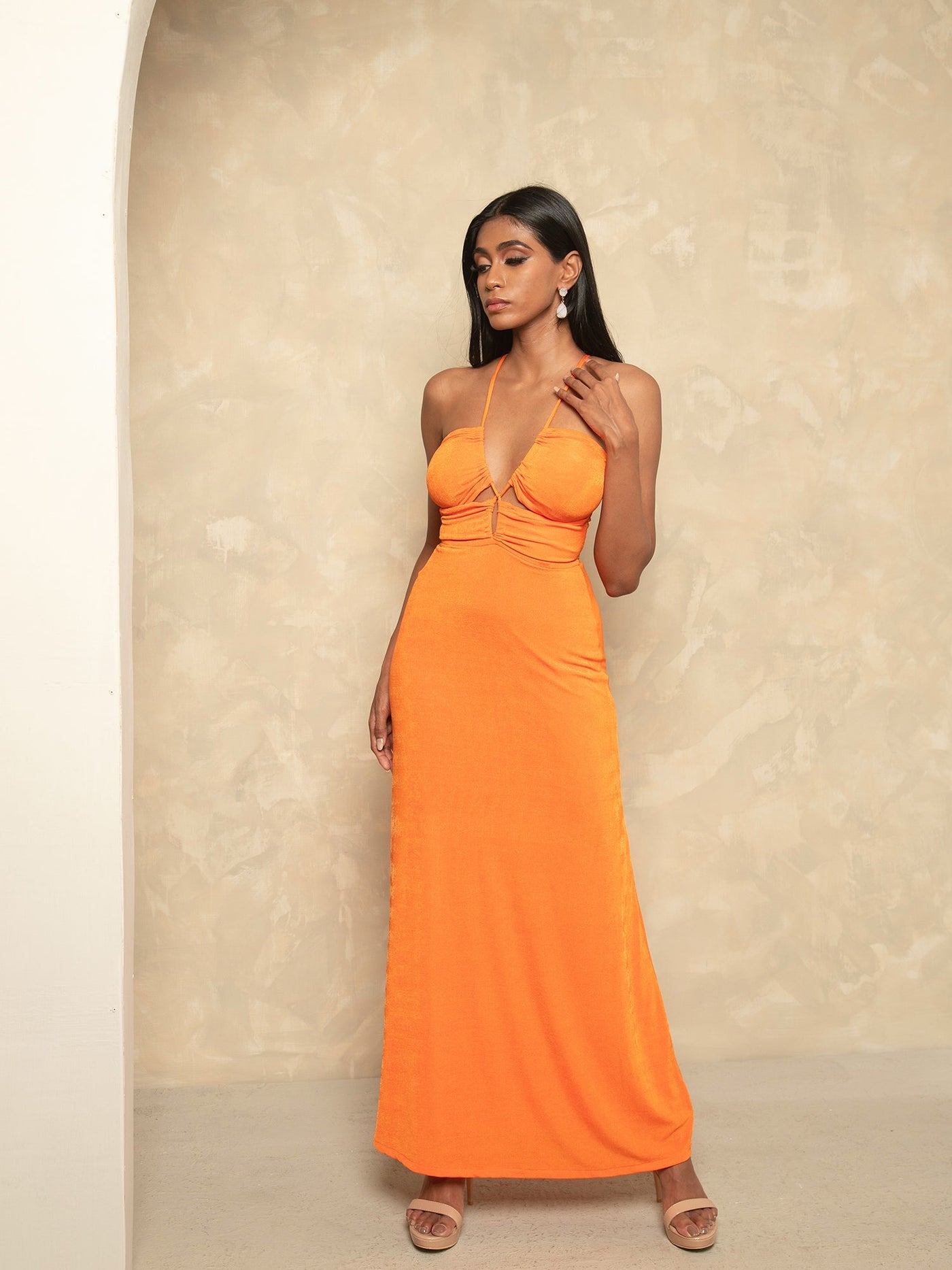 Front Cut Out Detailed Back Tie-UP Maxi Dress